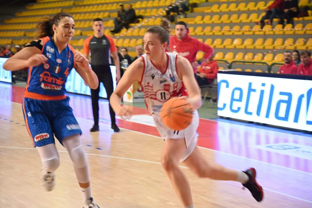 Helmi Tulonen firma per il Sanga, dalla Finlandia a Milano - Milanosportiva